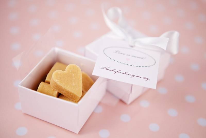 DIY Heart Shaped Fudge Wedding Favors Wedding Fanatic