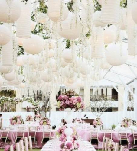 Lighted Flower Reception Décor - Wedding Fanatic