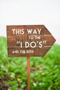 5 Cute Wedding Sign Ideas - Wedding Fanatic