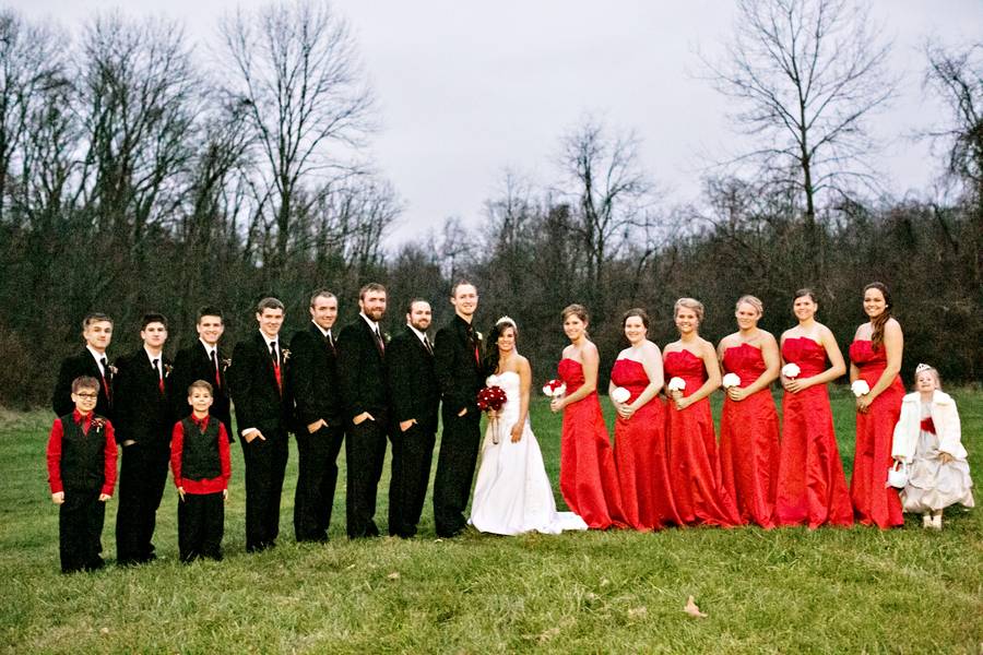 Dramatic And Mysterious - Wedding Fanatic