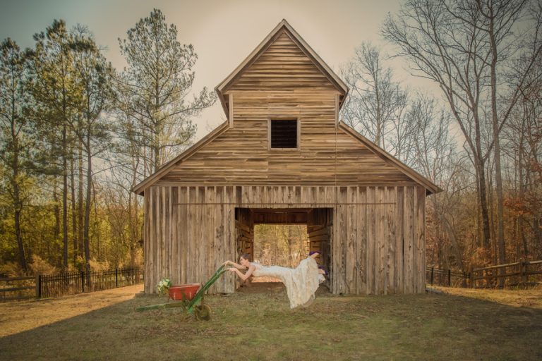 Adventurous Tale of Two Twinheads - Wedding Fanatic