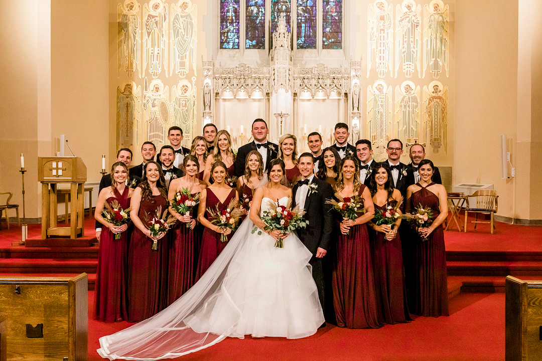 This Couple Had The Biggest Bridal Party We've Seen! - Wedding Fanatic